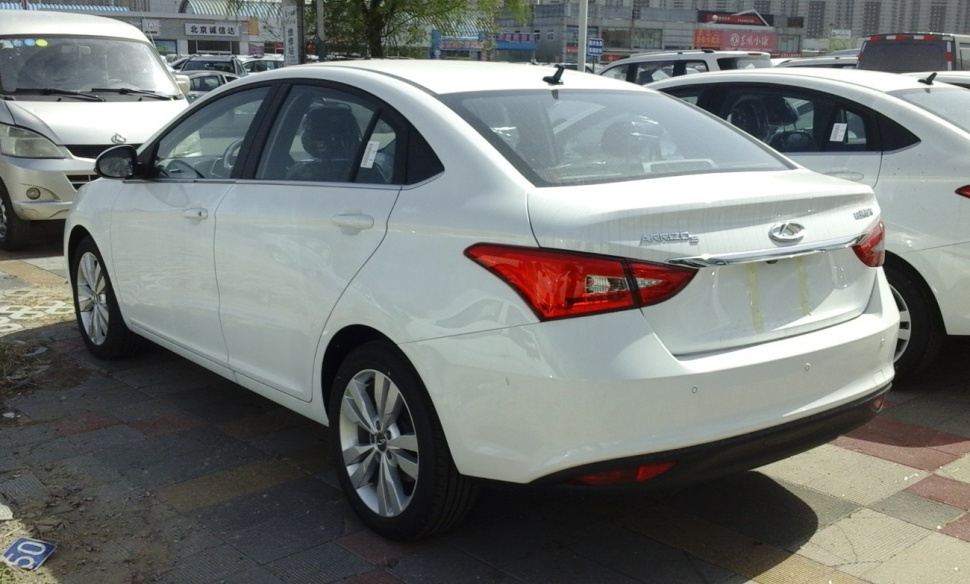 Chery Arrizo 5 technical specifications and fuel economy